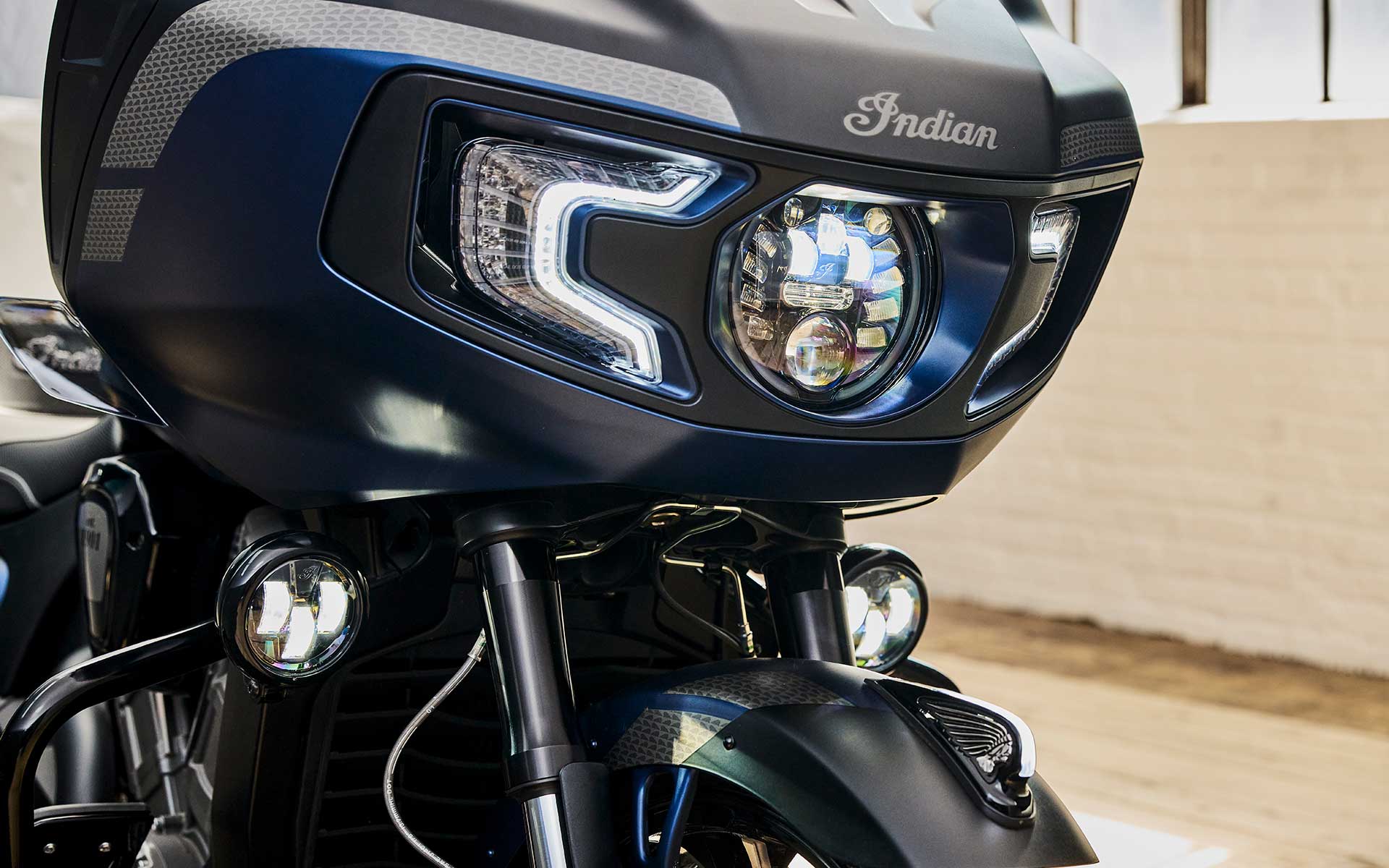 Indian® Motorcycle - CH -: Elite family